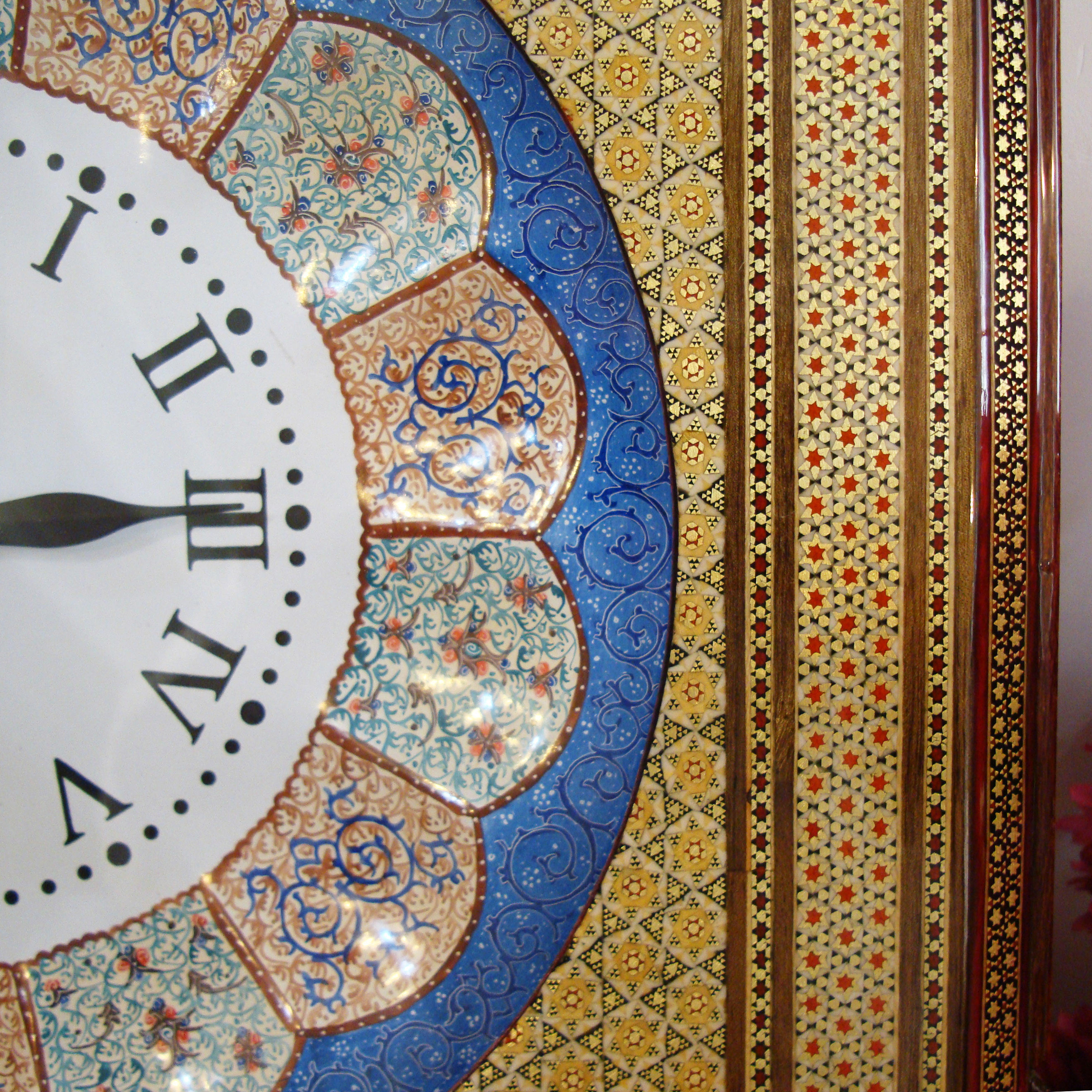 Persian Esfahan handmade - Inlayed (Khatam) Wall Clock with Enameld ...